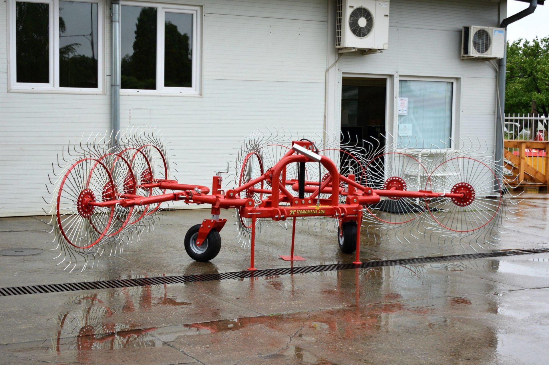 Eladó Félig Függesztett Csillagkerekes Rendsodró V9 Rendsodró gépek ...