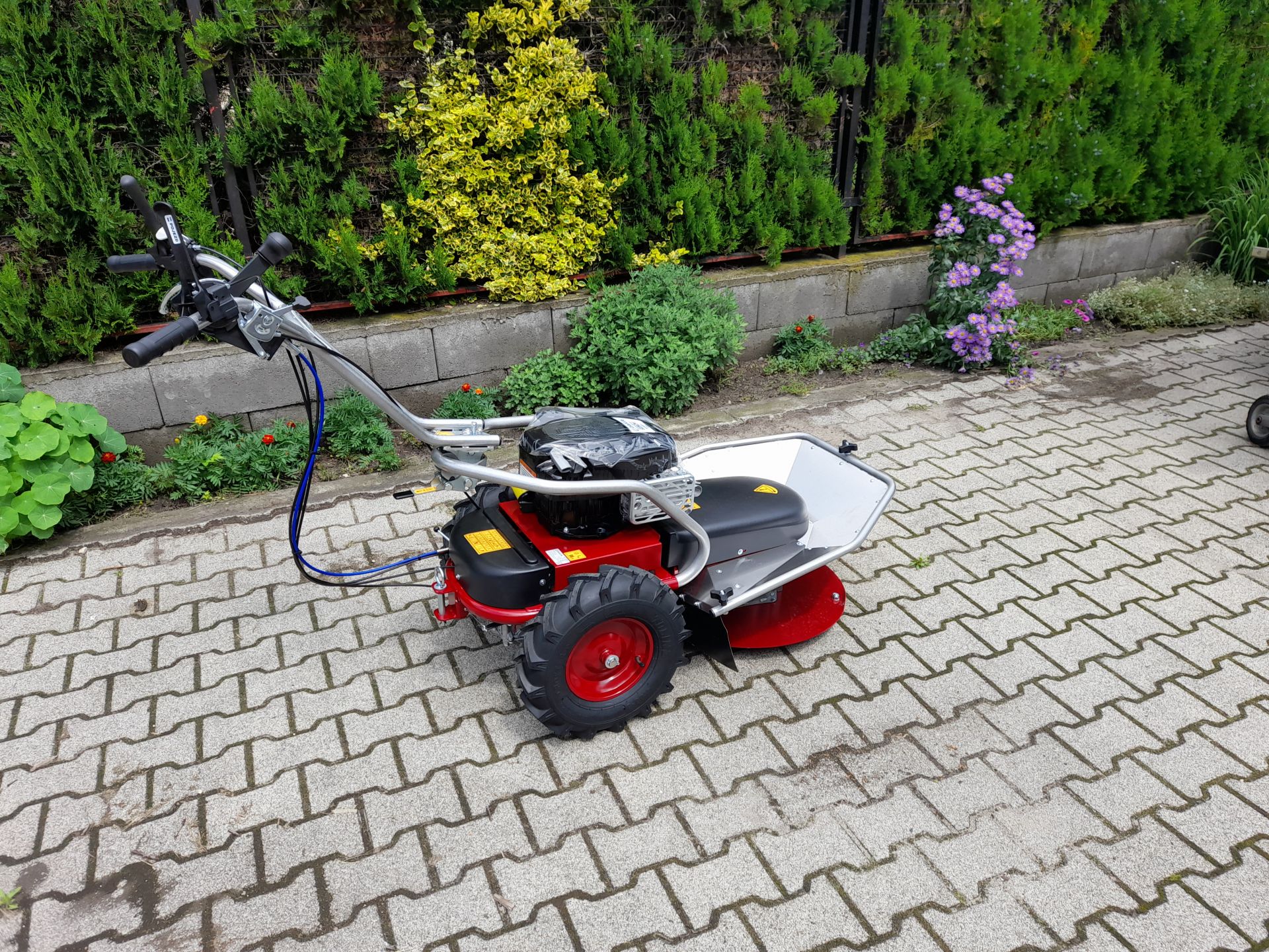 Eladó DAKR Dakr panter FD-2 hydro professzionális egytengelyes traktor ...
