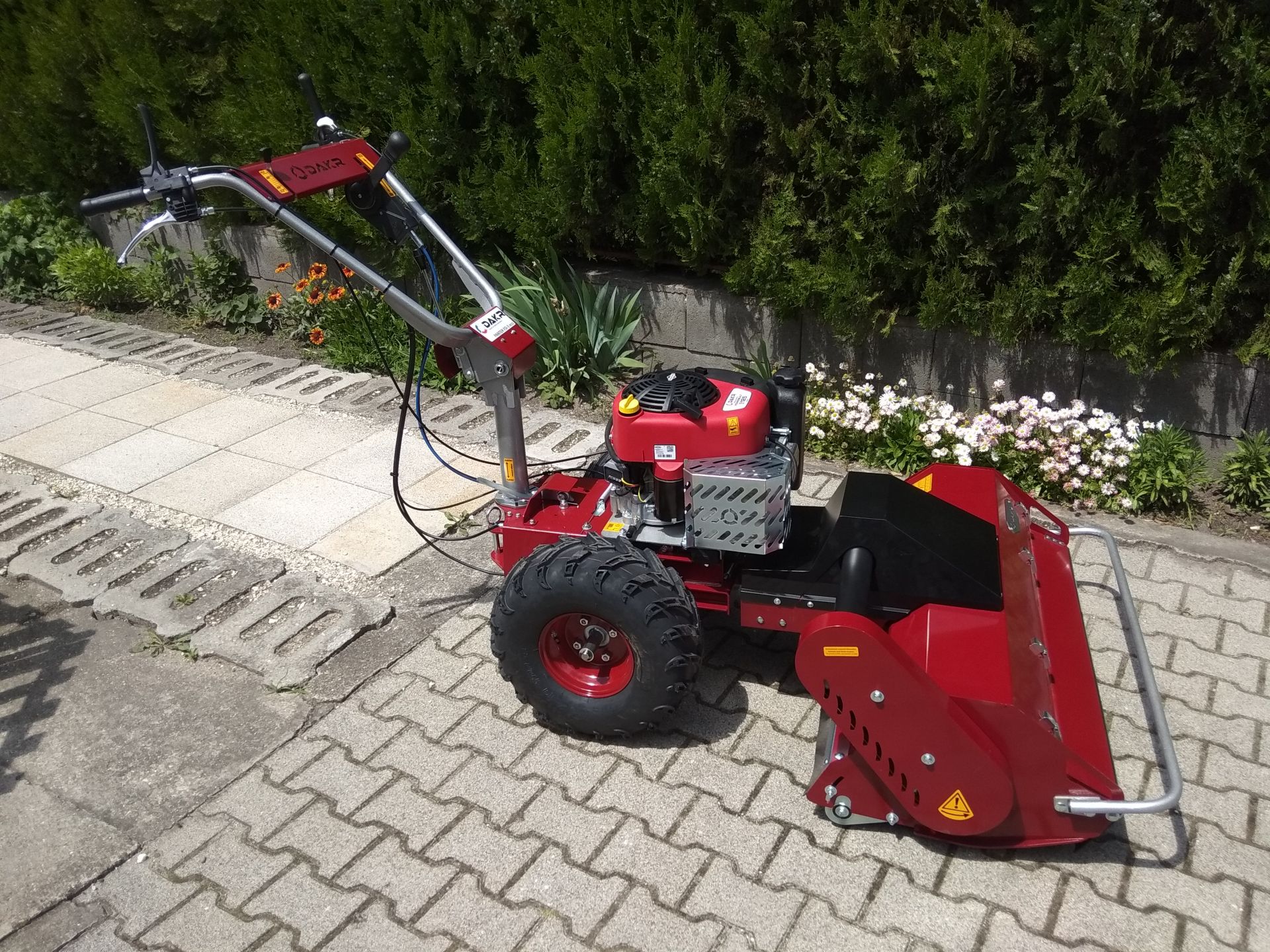 Eladó DAKR Dakr Panter FD-344 + MC 100 szárzúzó (13 LE-s) cseh ...