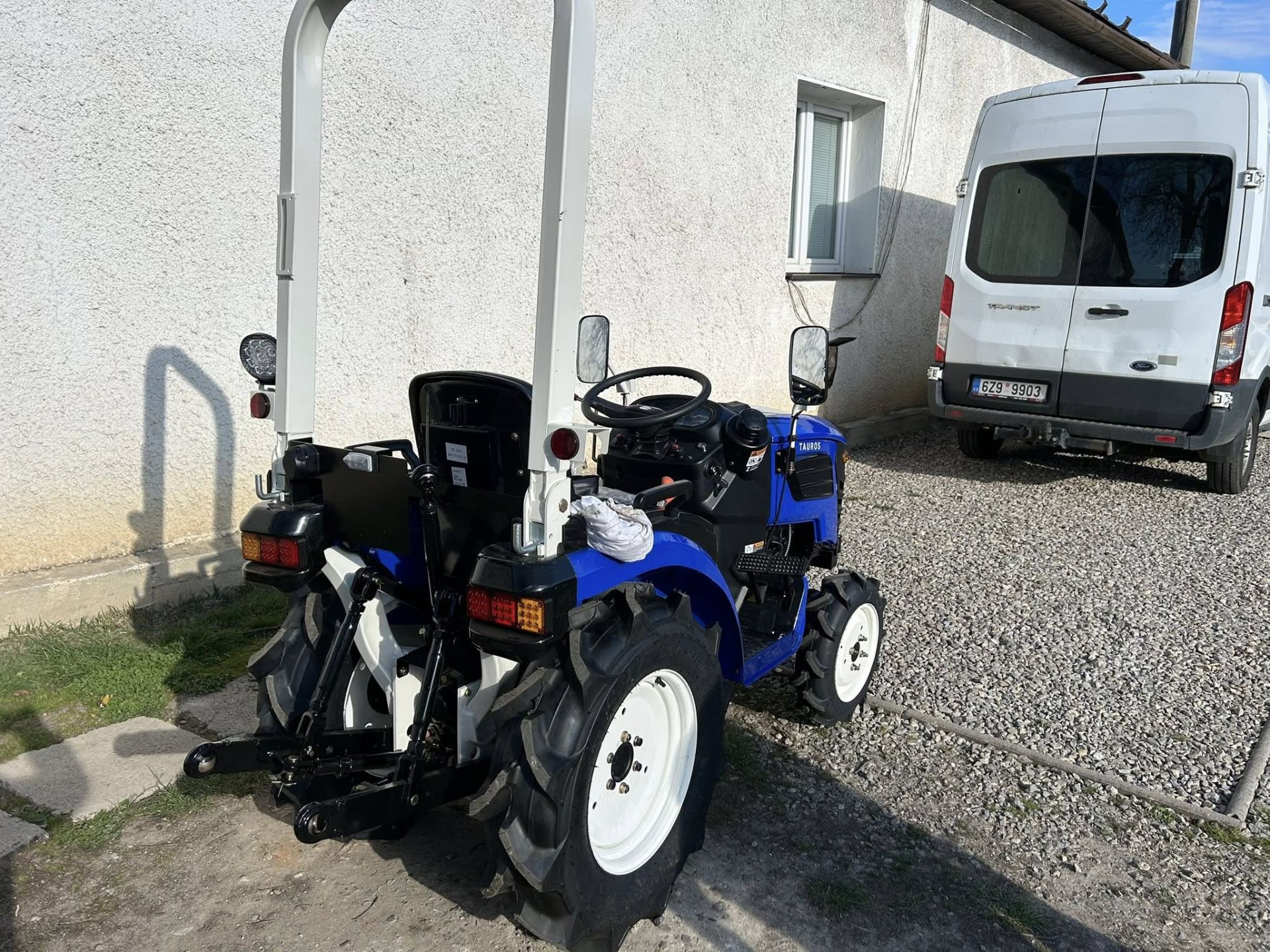 Eladó Taurus Tauros ZX25 4x4 keskeny nyomtávú kertészeti traktor ...